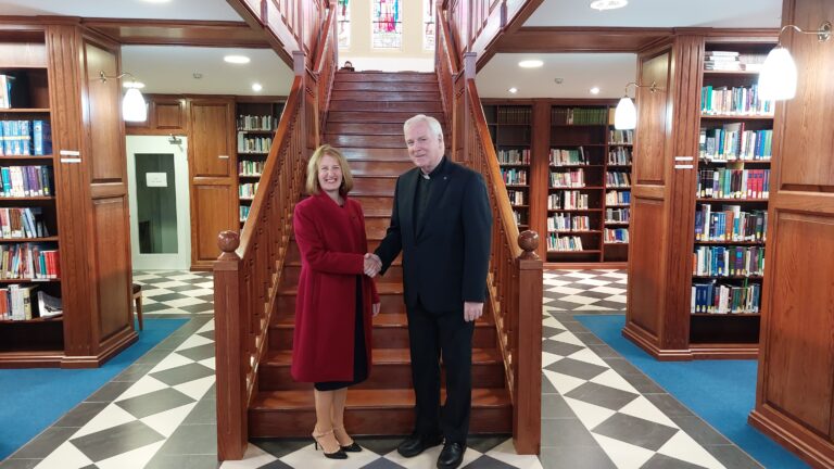 Home | Carlow College